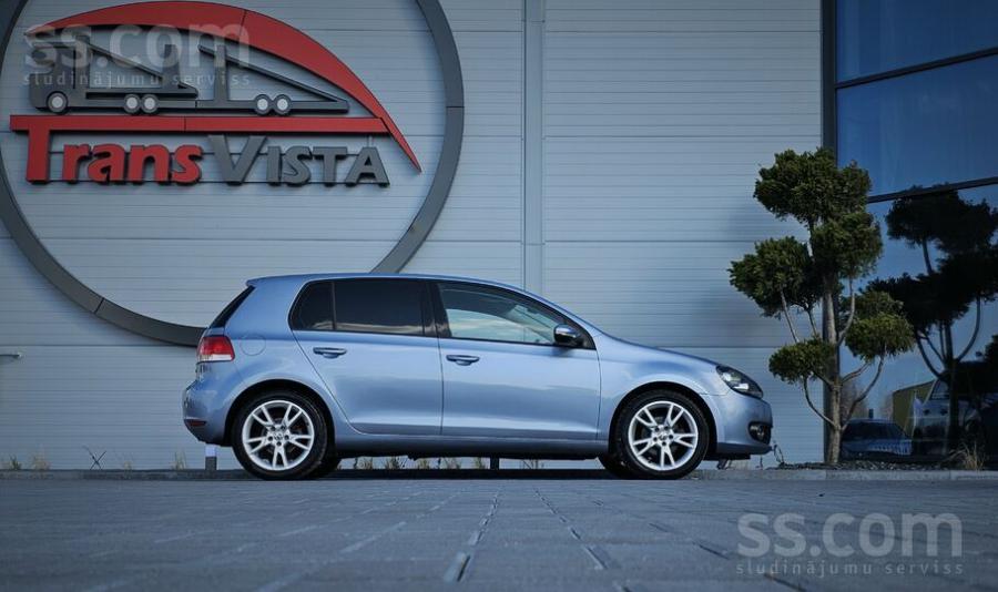 Volkswagen Golf 2010 in Vilnius, with an engine capacity of 1.60 L and mileage of 235 thousand km for 4599 €, photo 4 on AUTOMOTO.COM.LV