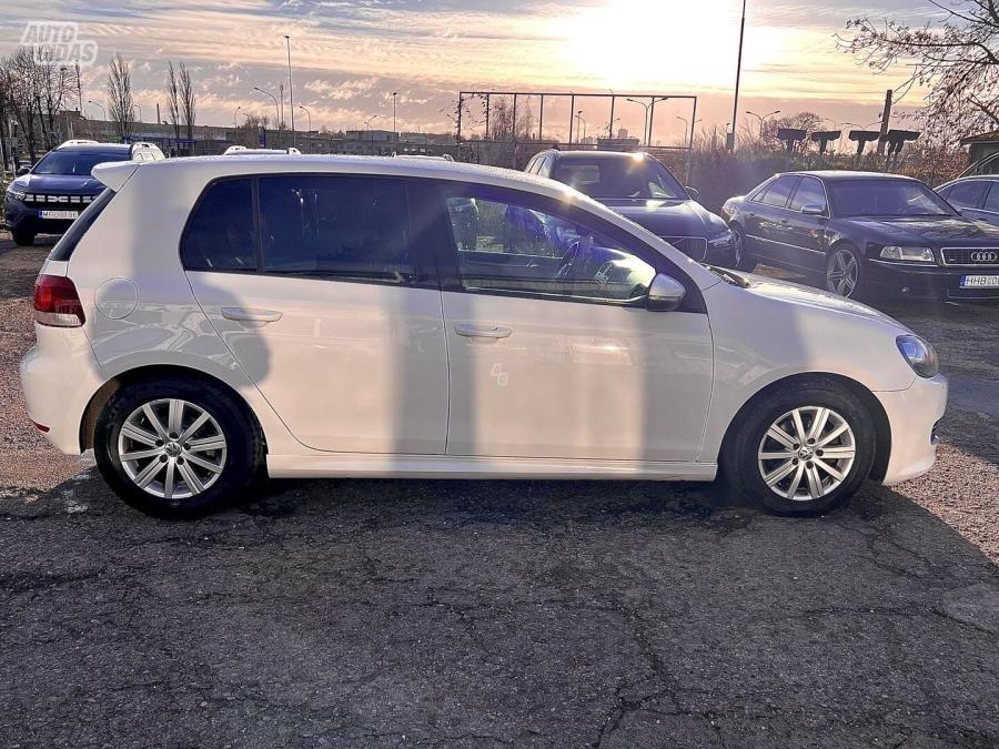 Volkswagen Golf 2010 Klaipėda, ar dzinēja tilpumu 1.60 L un nobraukumu 284 tūkst. km par 3900 €, foto 8 vietnē AUTOMOTO.COM.LV
