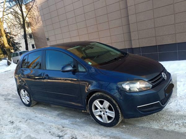 Volkswagen Golf 2010 in Kaunas, with an engine capacity of 2.00 L and mileage of 325 thousand km for 2850 €, photo 3 on AUTOMOTO.COM.LV