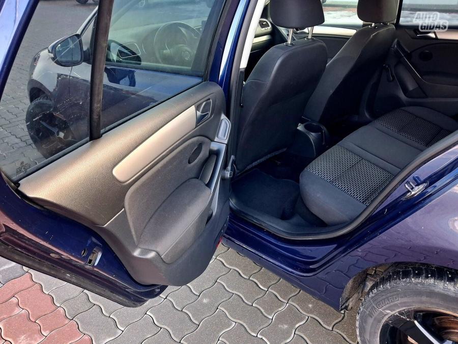 Volkswagen Golf 2010 Klaipėda, ar dzinēja tilpumu 1.60 L un nobraukumu 214 tūkst. km par 2800 €, foto 15 vietnē AUTOMOTO.COM.LV