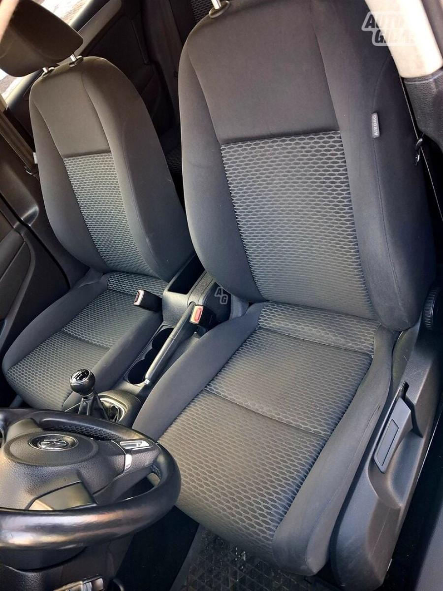 Volkswagen Golf 2010 Klaipėda, ar dzinēja tilpumu 1.60 L un nobraukumu 214 tūkst. km par 2800 €, foto 19 vietnē AUTOMOTO.COM.LV
