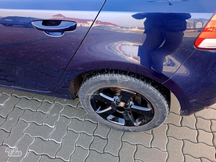 Volkswagen Golf 2010 Klaipėda, ar dzinēja tilpumu 1.60 L un nobraukumu 214 tūkst. km par 2800 €, foto 22 vietnē AUTOMOTO.COM.LV