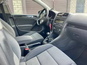 Volkswagen Golf 2010 in Kaunas, with an engine capacity of 1.60 L and mileage of 312 thousand km for 2500 €, photo 10 on AUTOMOTO.COM.LV