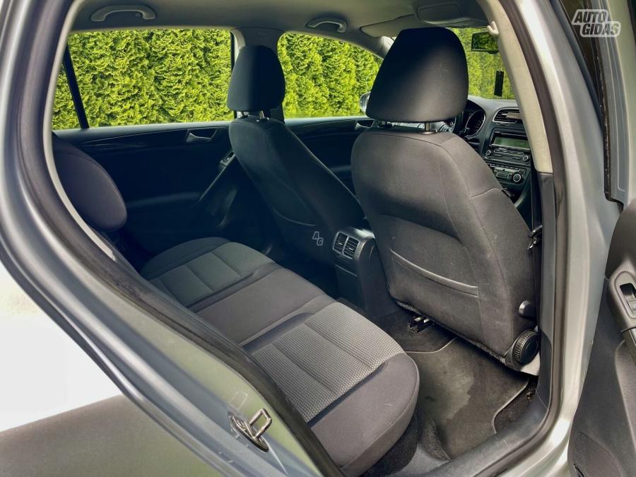 Volkswagen Golf 2010 in Kaunas, with an engine capacity of 1.60 L and mileage of 312 thousand km for 2500 €, photo 19 on AUTOMOTO.COM.LV