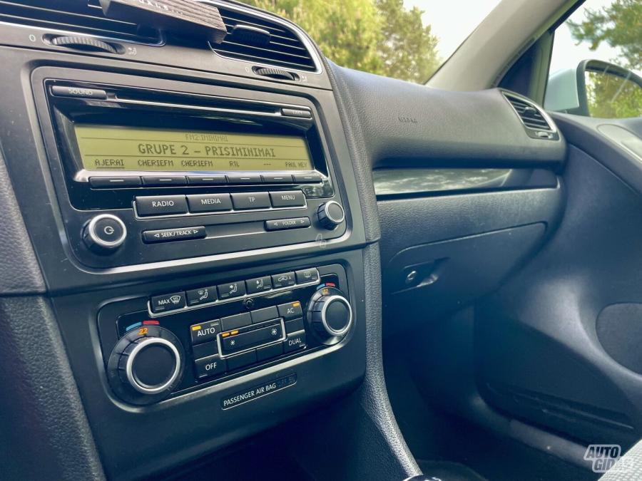 Volkswagen Golf 2010 in Kaunas, with an engine capacity of 1.60 L and mileage of 312 thousand km for 2500 €, photo 25 on AUTOMOTO.COM.LV