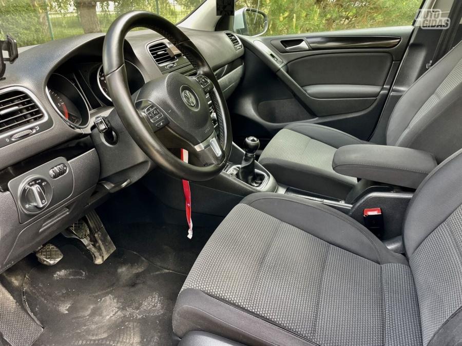 Volkswagen Golf 2010 in Kaunas, with an engine capacity of 1.60 L and mileage of 313 thousand km for 2500 €, photo 27 on AUTOMOTO.COM.LV