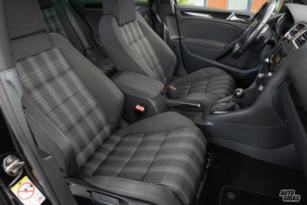 Volkswagen Golf 2010 Kauņa, ar dzinēja tilpumu 2.00 L un nobraukumu 300 tūkst. km par 6650 €, foto 10 vietnē AUTOMOTO.COM.LV