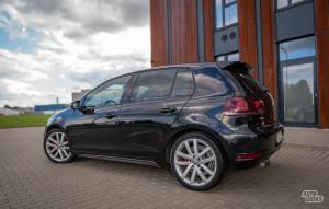 Volkswagen Golf 2010 Kauņa, ar dzinēja tilpumu 2.00 L un nobraukumu 300 tūkst. km par 6650 €, foto 21 vietnē AUTOMOTO.COM.LV
