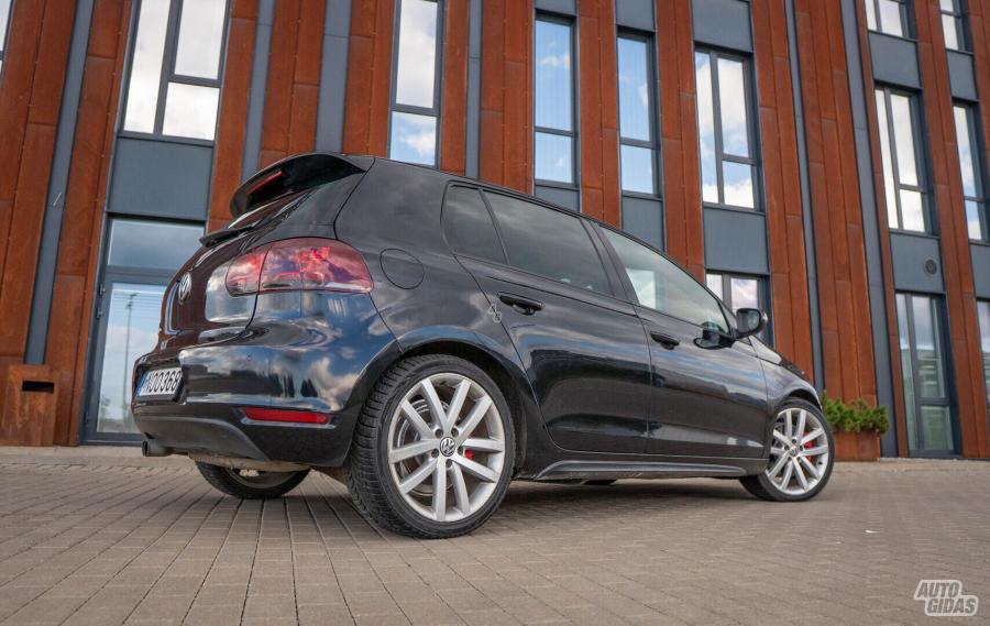 Volkswagen Golf 2010 Kauņa, ar dzinēja tilpumu 2.00 L un nobraukumu 300 tūkst. km par 6650 €, foto 22 vietnē AUTOMOTO.COM.LV