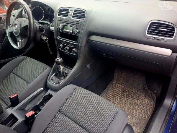 Volkswagen Golf 2010 in Klaipeda, with an engine capacity of 1.60 L and mileage of 215 thousand km for 2400 €, photo 3 on AUTOMOTO.COM.LV