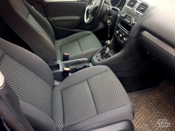Volkswagen Golf 2010 in Klaipeda, with an engine capacity of 1.60 L and mileage of 215 thousand km for 2400 €, photo 4 on AUTOMOTO.COM.LV