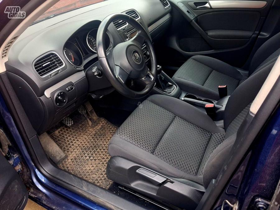 Volkswagen Golf 2010 in Klaipeda, with an engine capacity of 1.60 L and mileage of 215 thousand km for 2400 €, photo 9 on AUTOMOTO.COM.LV