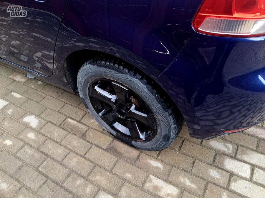 Volkswagen Golf 2010 in Klaipeda, with an engine capacity of 1.60 L and mileage of 215 thousand km for 2400 €, photo 14 on AUTOMOTO.COM.LV