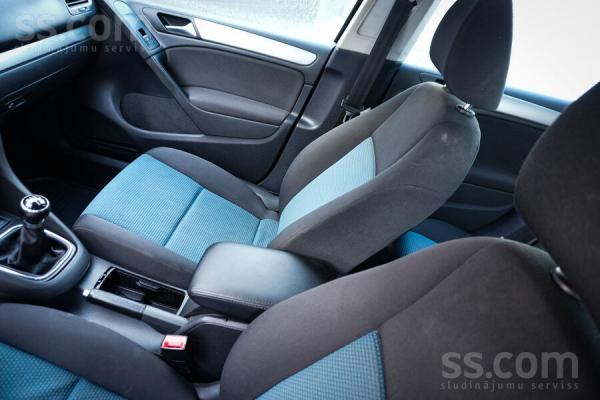 Volkswagen Golf 2010 in Riga, with an engine capacity of 1.60 L and mileage of 283 thousand km for 4990 €, photo 10 on AUTOMOTO.COM.LV