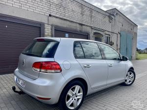 Volkswagen Golf 2010 in Kaunas, with an engine capacity of 1.60 L and mileage of 311 thousand km for 2350 €, photo  on AUTOMOTO.COM.LV