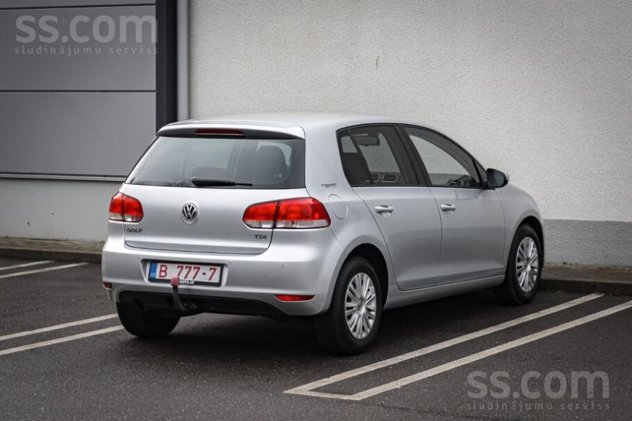 Volkswagen Golf 2010 Rīga, ar dzinēja tilpumu 1.60 L un nobraukumu 272 tūkst. km par 4950 €, foto 5 vietnē AUTOMOTO.COM.LV