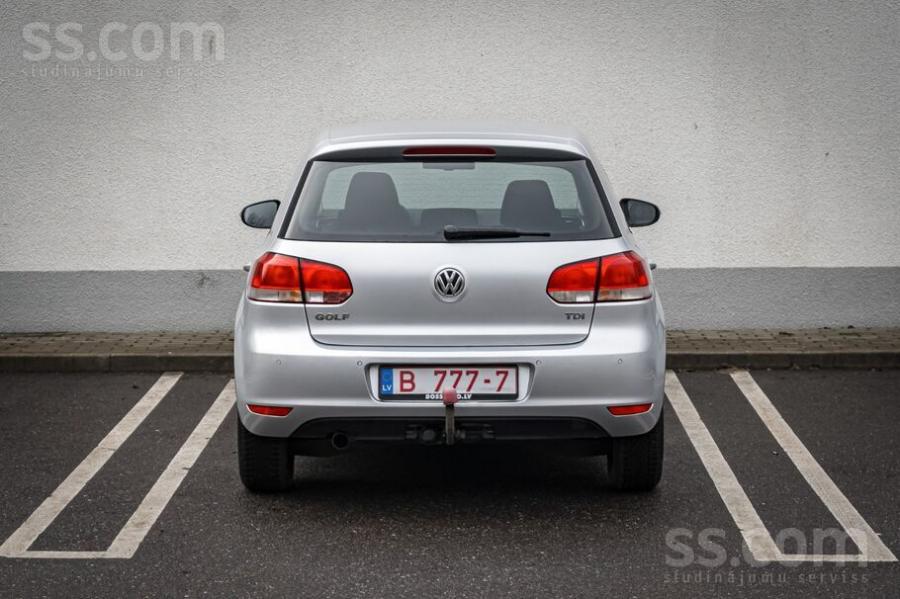 Volkswagen Golf 2010 Rīga, ar dzinēja tilpumu 1.60 L un nobraukumu 272 tūkst. km par 4950 €, foto 6 vietnē AUTOMOTO.COM.LV