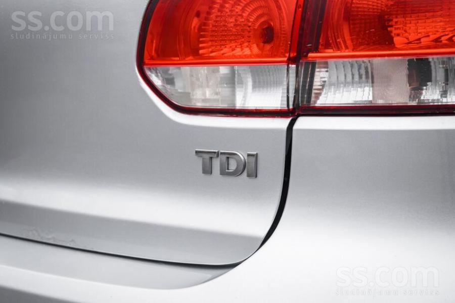 Volkswagen Golf 2010 Rīga, ar dzinēja tilpumu 1.60 L un nobraukumu 272 tūkst. km par 4950 €, foto 9 vietnē AUTOMOTO.COM.LV