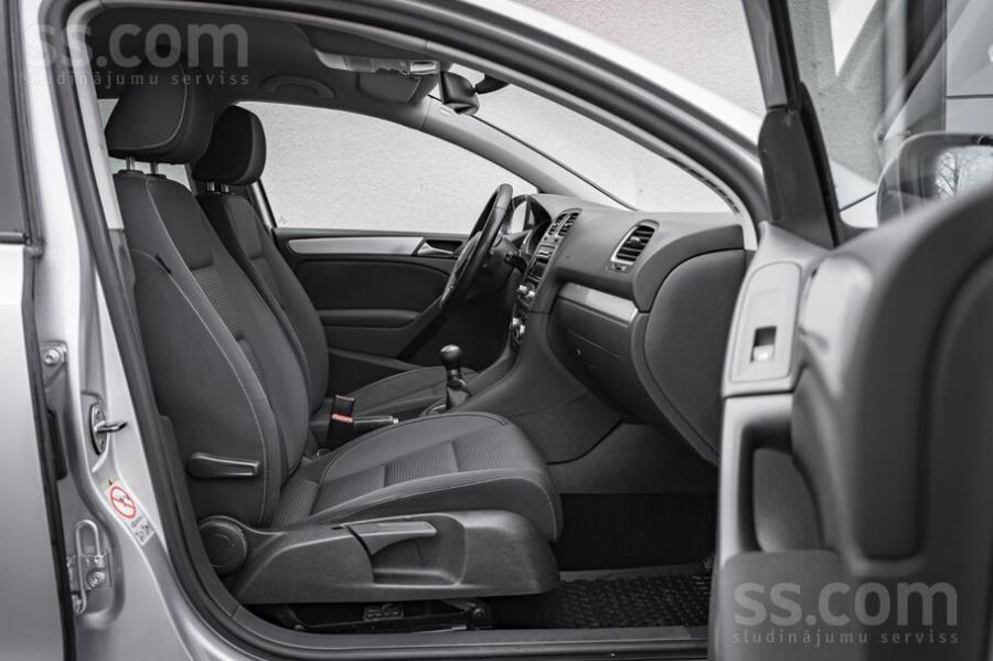 Volkswagen Golf 2010 Rīga, ar dzinēja tilpumu 1.60 L un nobraukumu 272 tūkst. km par 4950 €, foto 12 vietnē AUTOMOTO.COM.LV