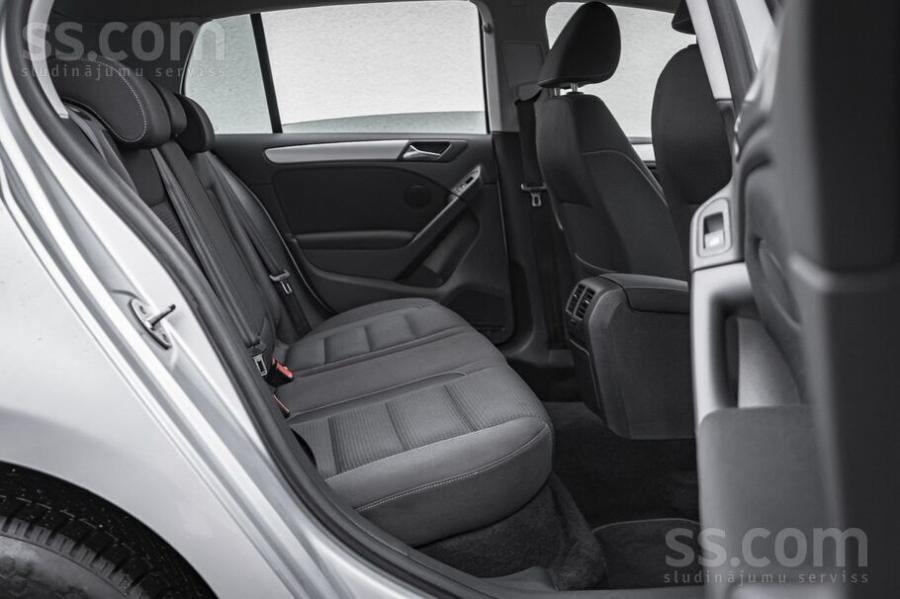 Volkswagen Golf 2010 Rīga, ar dzinēja tilpumu 1.60 L un nobraukumu 272 tūkst. km par 4950 €, foto 14 vietnē AUTOMOTO.COM.LV