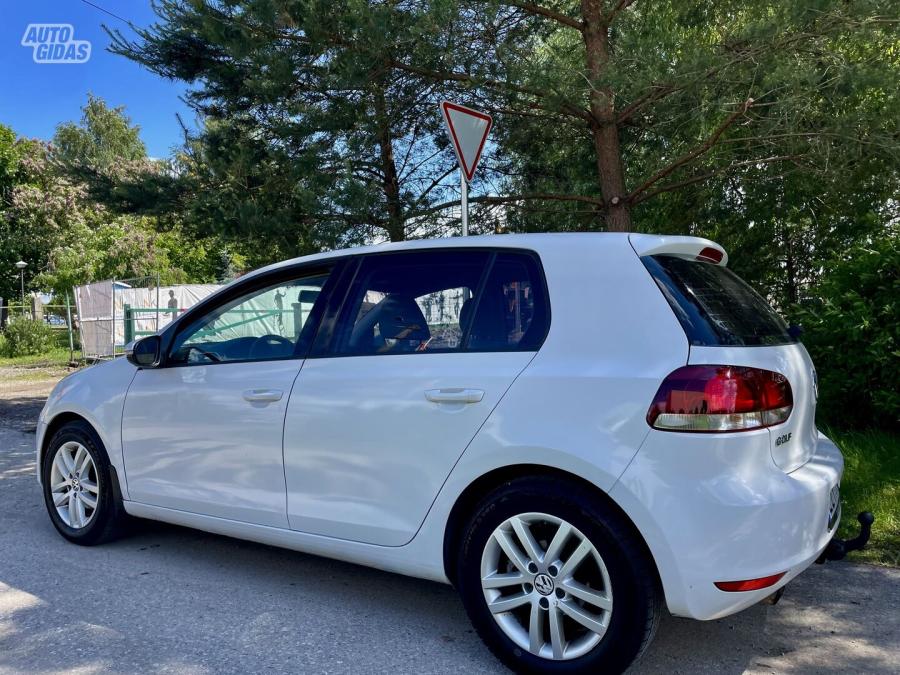 Volkswagen Golf 2010 Kauņa, ar dzinēja tilpumu 1.60 L un nobraukumu 268 tūkst. km par 3550 €, foto 1 vietnē AUTOMOTO.COM.LV
