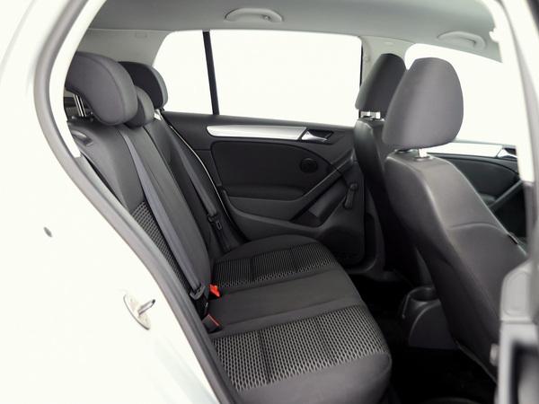 Volkswagen Golf 2010 in Tallinn, with an engine capacity of 1.20 L and mileage of 187 thousand km for 2799 €, photo 7 on AUTOMOTO.COM.LV