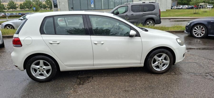 Volkswagen Golf 2010 Viļņa, ar dzinēja tilpumu 1.40 L un nobraukumu 280 tūkst. km par 1000 €, foto 4 vietnē AUTOMOTO.COM.LV