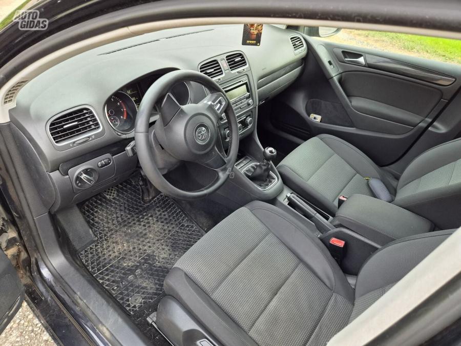 Volkswagen Golf 2010 in Jonava, with an engine capacity of 1.40 L and mileage of 231 thousand km for 2999 €, photo 10 on AUTOMOTO.COM.LV
