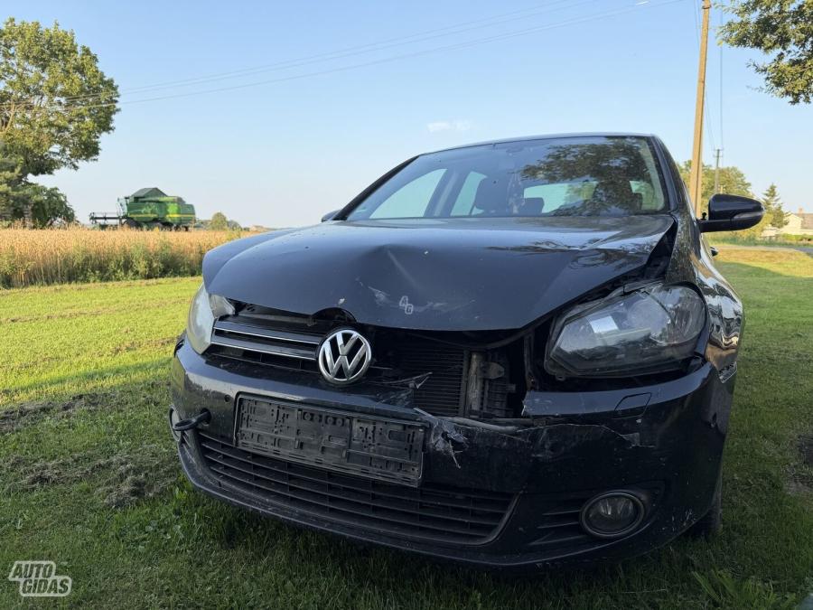 Volkswagen Golf 2010 in Marijampole, with an engine capacity of 1.60 L and mileage of 300 thousand km for 1050 €, photo 6 on AUTOMOTO.COM.LV