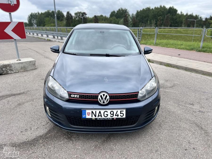 Volkswagen Golf 2010 Viļņa, ar dzinēja tilpumu 2.00 L un nobraukumu 345 tūkst. km par 3500 €, foto 3 vietnē AUTOMOTO.COM.LV