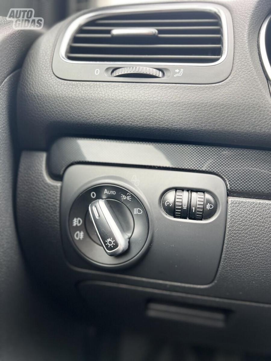Volkswagen Golf 2010 Viļņa, ar dzinēja tilpumu 2.00 L un nobraukumu 345 tūkst. km par 3500 €, foto 17 vietnē AUTOMOTO.COM.LV