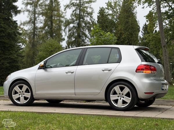 Volkswagen Golf 2010 in Kaunas, with an engine capacity of 1.60 L and mileage of 318 thousand km for 3299 €, photo 1 on AUTOMOTO.COM.LV
