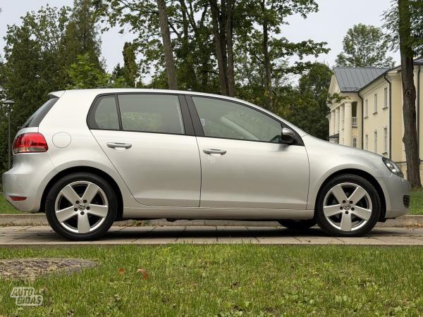 Volkswagen Golf 2010 in Kaunas, with an engine capacity of 1.60 L and mileage of 318 thousand km for 3299 €, photo 4 on AUTOMOTO.COM.LV