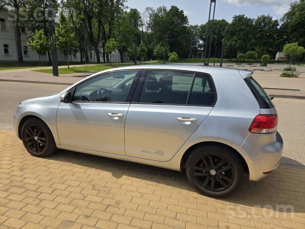 Volkswagen Golf 2011 Rīga, ar dzinēja tilpumu 1.60 L un nobraukumu 208 tūkst. km par 120 €, foto 4 vietnē AUTOMOTO.COM.LV