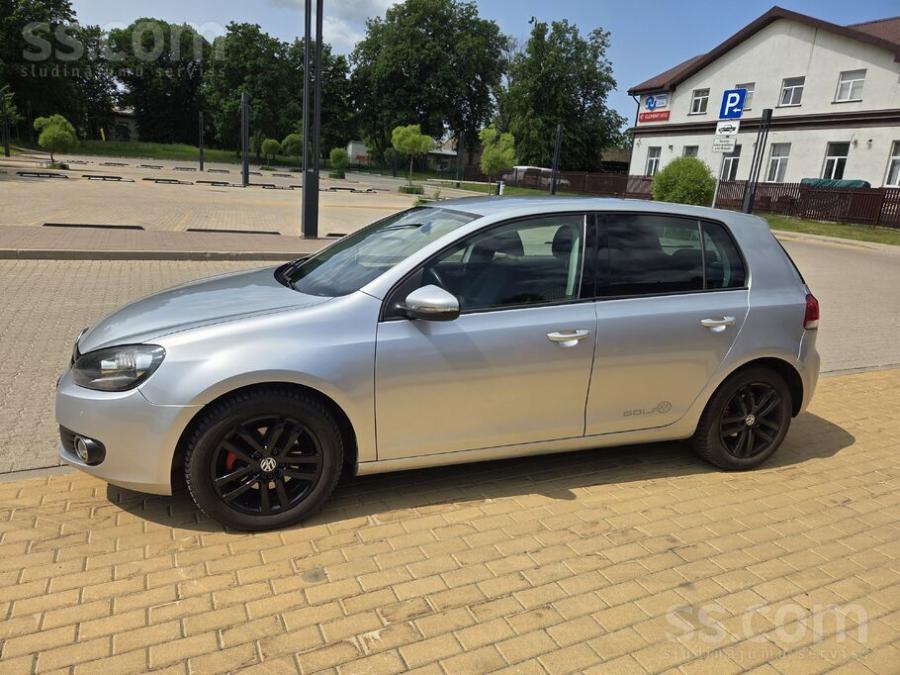 Volkswagen Golf 2011 Rīga, ar dzinēja tilpumu 1.60 L un nobraukumu 208 tūkst. km par 120 €, foto 5 vietnē AUTOMOTO.COM.LV