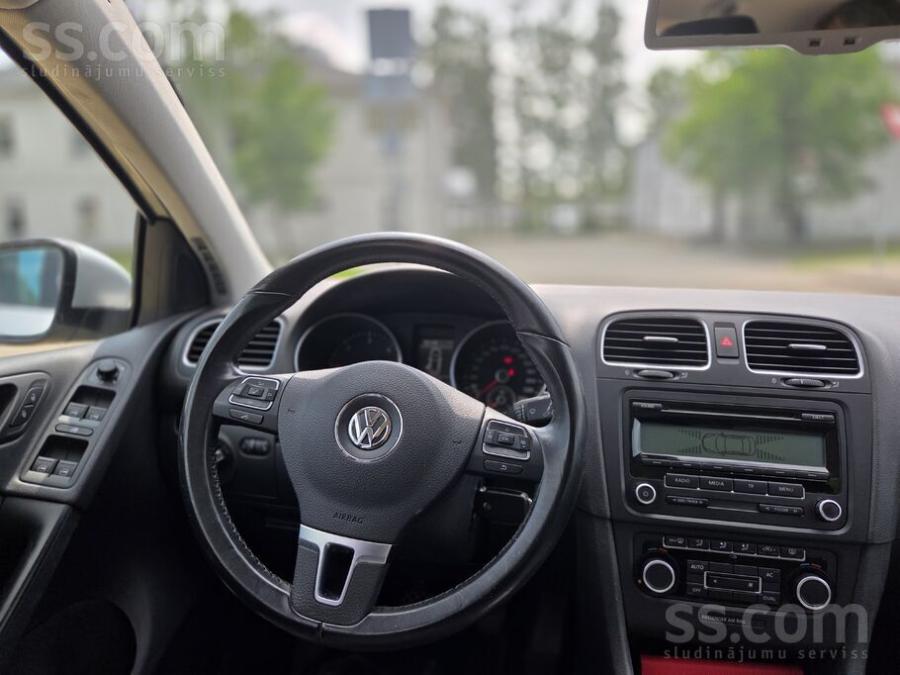 Volkswagen Golf 2011 Rīga, ar dzinēja tilpumu 1.60 L un nobraukumu 208 tūkst. km par 120 €, foto 10 vietnē AUTOMOTO.COM.LV