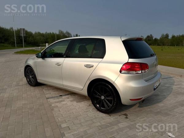 Volkswagen Golf 2011 in Riga, with an engine capacity of 1.60 L and mileage of 258 thousand km for 3800 €, photo 4 on AUTOMOTO.COM.LV