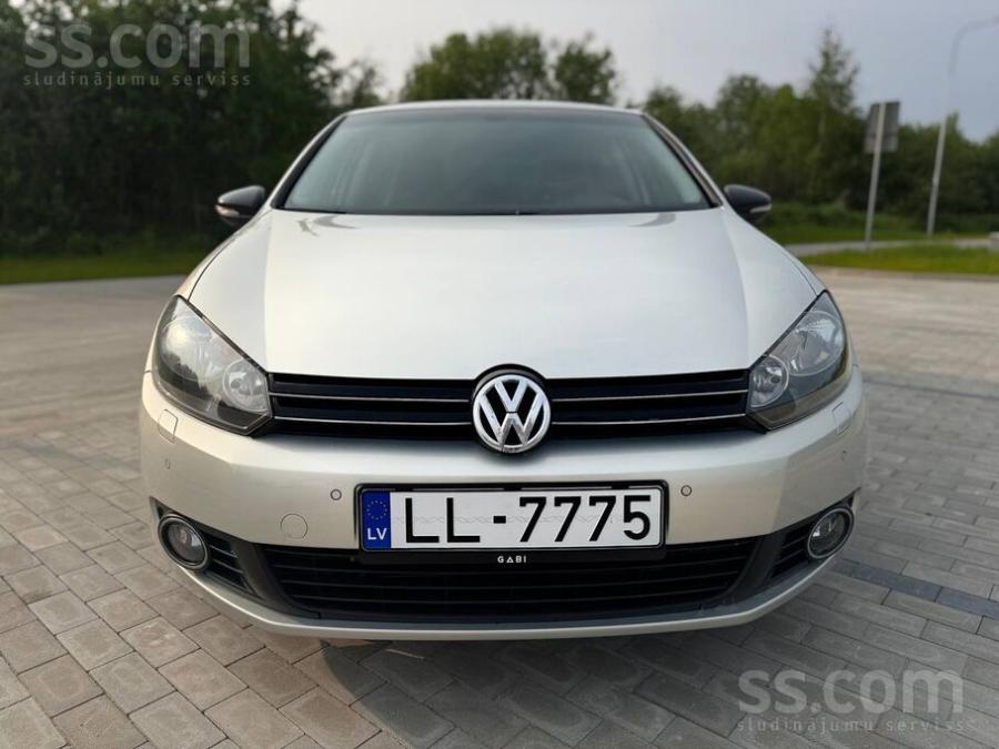 Volkswagen Golf 2011 in Riga, with an engine capacity of 1.60 L and mileage of 258 thousand km for 3800 €, photo 5 on AUTOMOTO.COM.LV