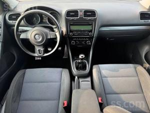 Volkswagen Golf 2011 in Riga, with an engine capacity of 1.60 L and mileage of 258 thousand km for 3800 €, photo 9 on AUTOMOTO.COM.LV