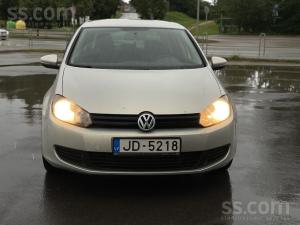 Volkswagen Golf 2011 in Tukums, with an engine capacity of 1.60 L and mileage of 302 thousand km for 3325 €, photo 2 on AUTOMOTO.COM.LV