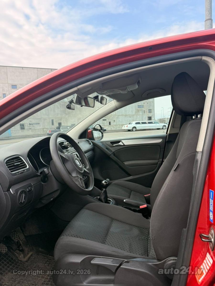 Volkswagen Golf 2011 in Tallinn, with an engine capacity of 1.20 L and mileage of 288 thousand km for 3400 €, photo 5 on AUTOMOTO.COM.LV
