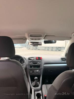 Volkswagen Golf 2011 in Tallinn, with an engine capacity of 1.20 L and mileage of 288 thousand km for 3400 €, photo 8 on AUTOMOTO.COM.LV