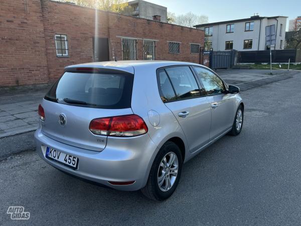 Volkswagen Golf 2011 Kauņa, ar dzinēja tilpumu 1.60 L un nobraukumu 400 tūkst. km par 2400 €, foto 3 vietnē AUTOMOTO.COM.LV