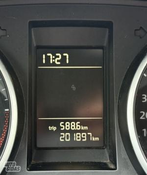 Volkswagen Golf 2011 in Vilnius, with an engine capacity of 1.90 L and mileage of 201 thousand km for 3900 €, photo 12 on AUTOMOTO.COM.LV