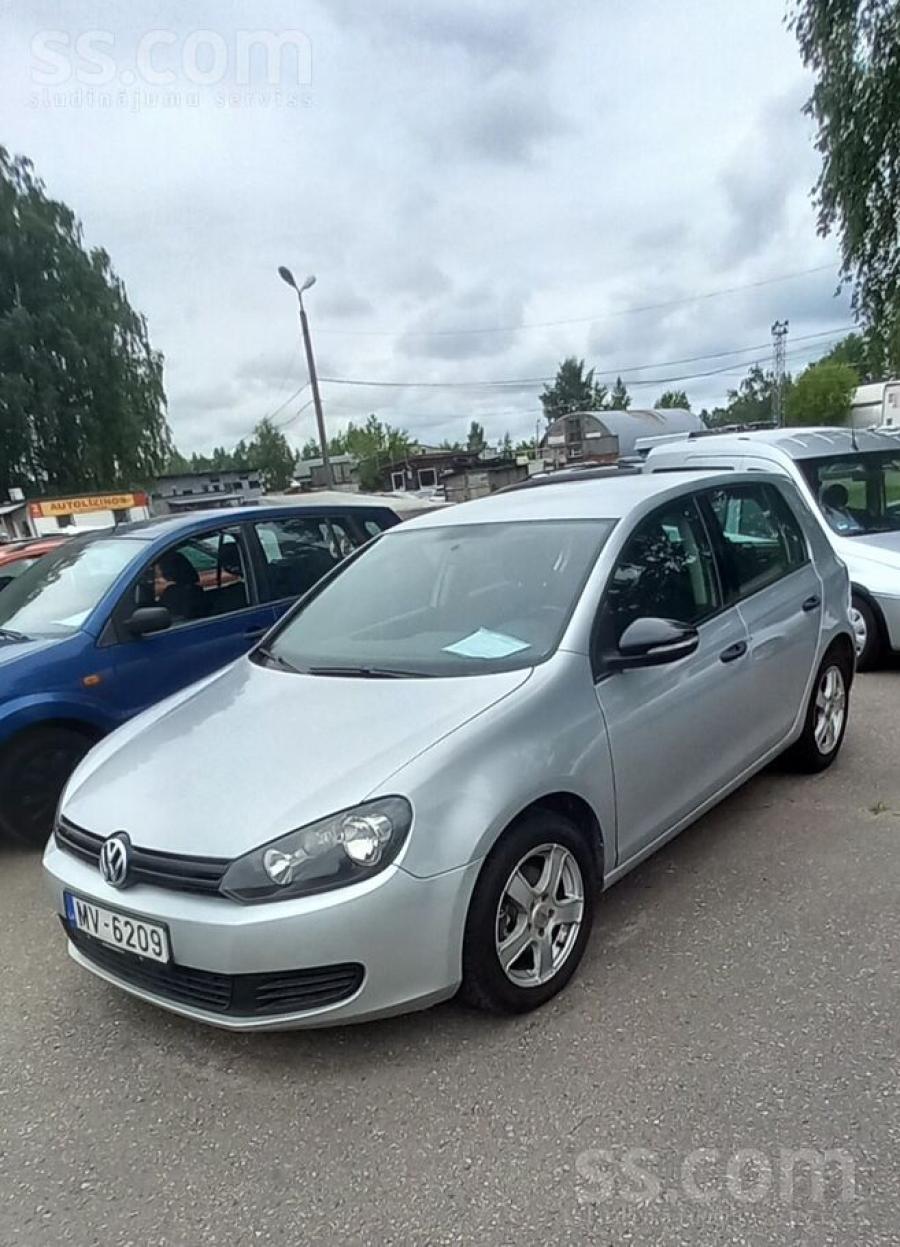 Volkswagen Golf 2011 Rīga, ar dzinēja tilpumu 1.60 L un nobraukumu 259 tūkst. km par 3900 €, foto 4 vietnē AUTOMOTO.COM.LV