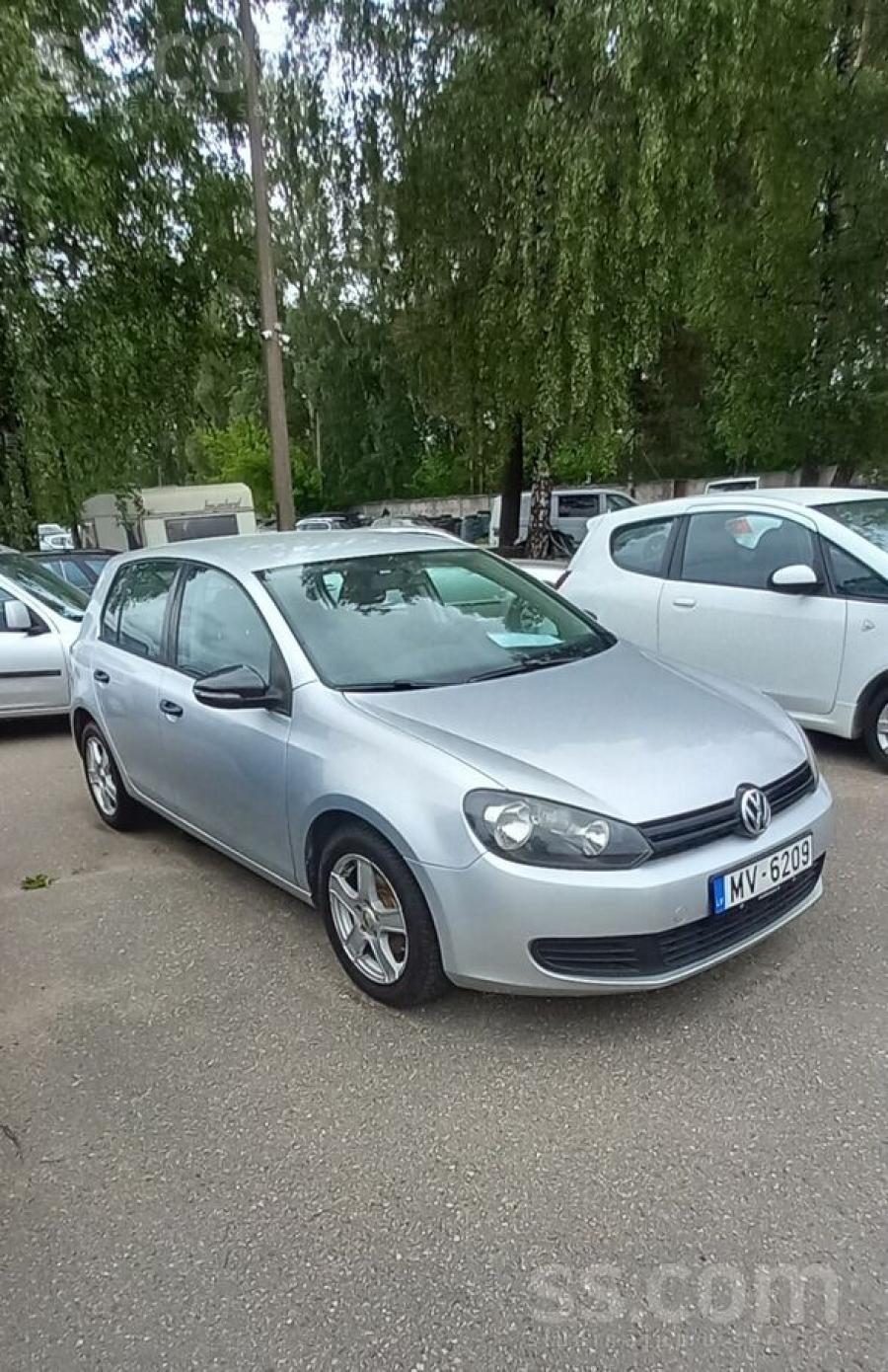 Volkswagen Golf 2011 Rīga, ar dzinēja tilpumu 1.60 L un nobraukumu 259 tūkst. km par 3900 €, foto 5 vietnē AUTOMOTO.COM.LV