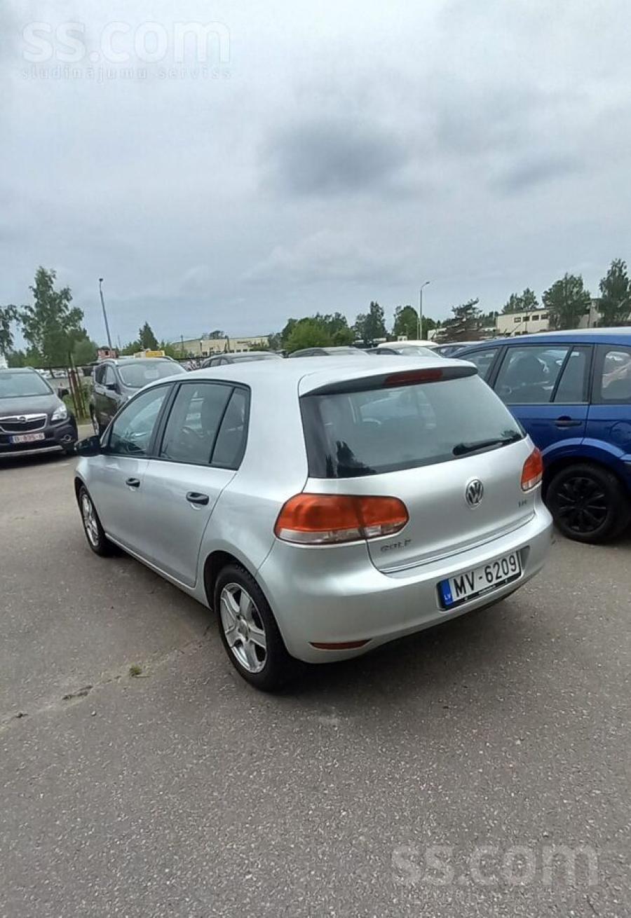 Volkswagen Golf 2011 Rīga, ar dzinēja tilpumu 1.60 L un nobraukumu 259 tūkst. km par 3900 €, foto 6 vietnē AUTOMOTO.COM.LV