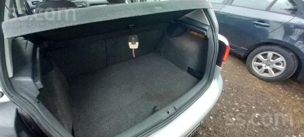 Volkswagen Golf 2011 in Riga, with an engine capacity of 1.60 L and mileage of 259 thousand km for 3900 €, photo 10 on AUTOMOTO.COM.LV