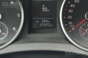 Volkswagen Golf 2011 Rīga, ar dzinēja tilpumu 1.60 L un nobraukumu 259 tūkst. km par 3900 €, foto 15 vietnē AUTOMOTO.COM.LV