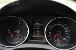 Volkswagen Golf 2011 in Tukums, with an engine capacity of 1.60 L and mileage of 302 thousand km for 2990 €, photo 11 on AUTOMOTO.COM.LV